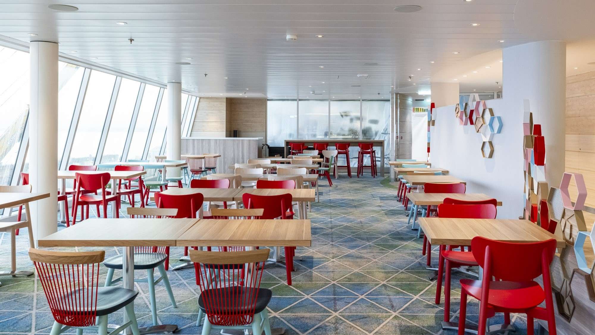 Icon of The Seas | DAMPA